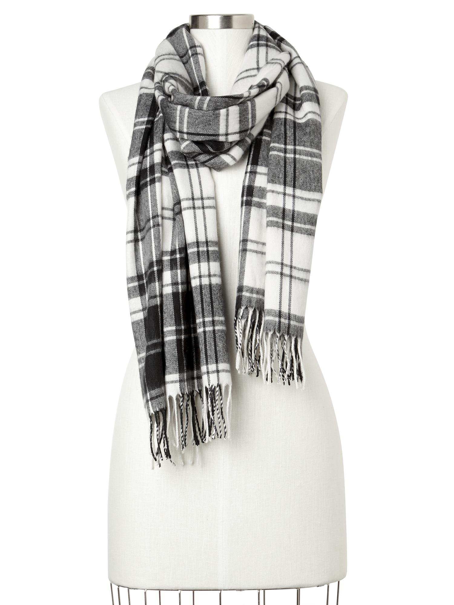 Cozy plaid scarf | Gap