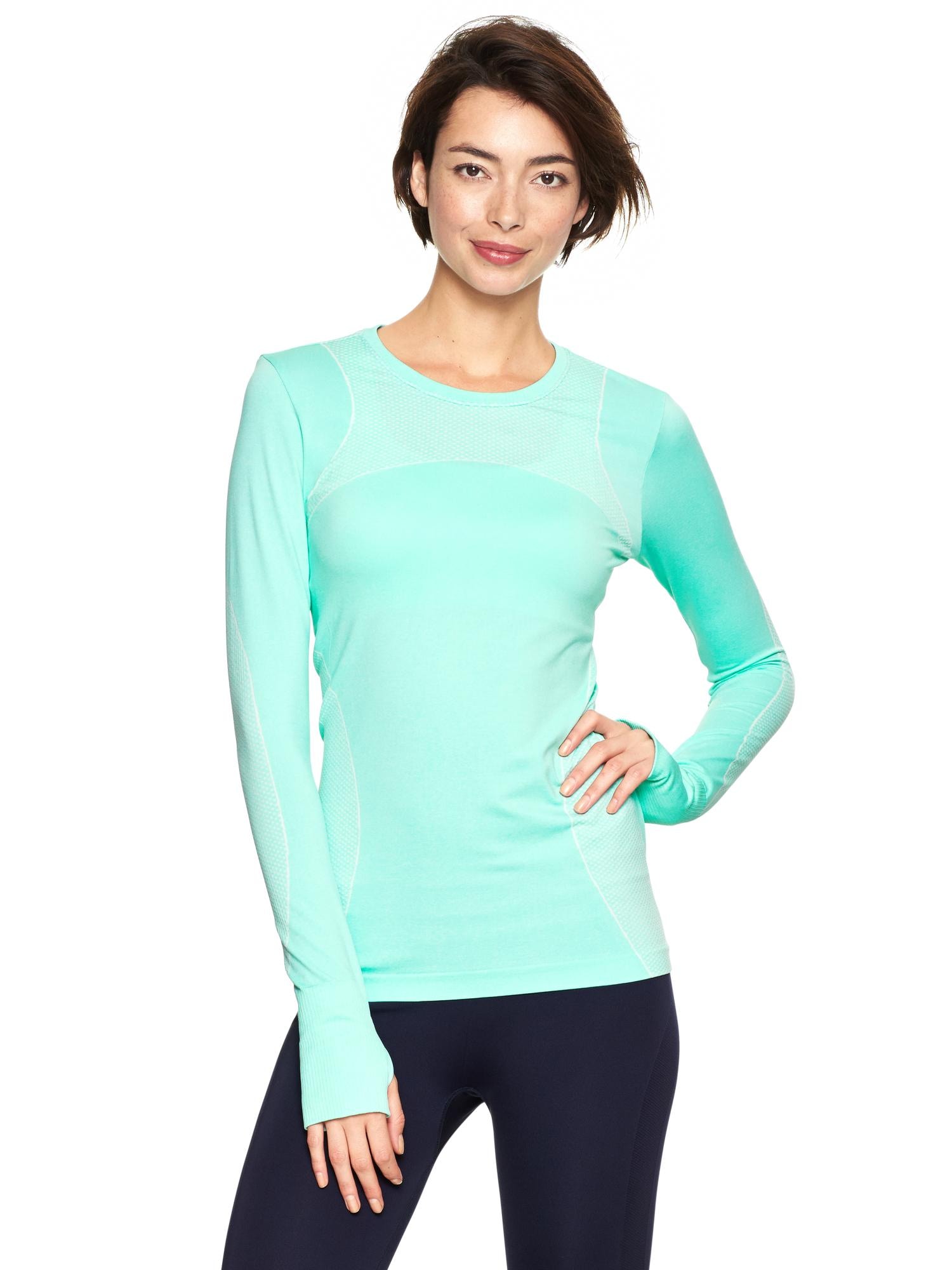 GapFit Motion graphic long-sleeve T | Gap