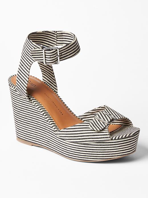 Buckle wedges | Gap