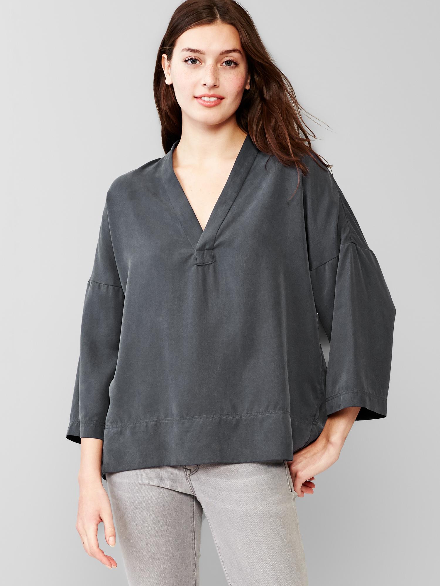 TENCEL™ drapey V-neck top | Gap