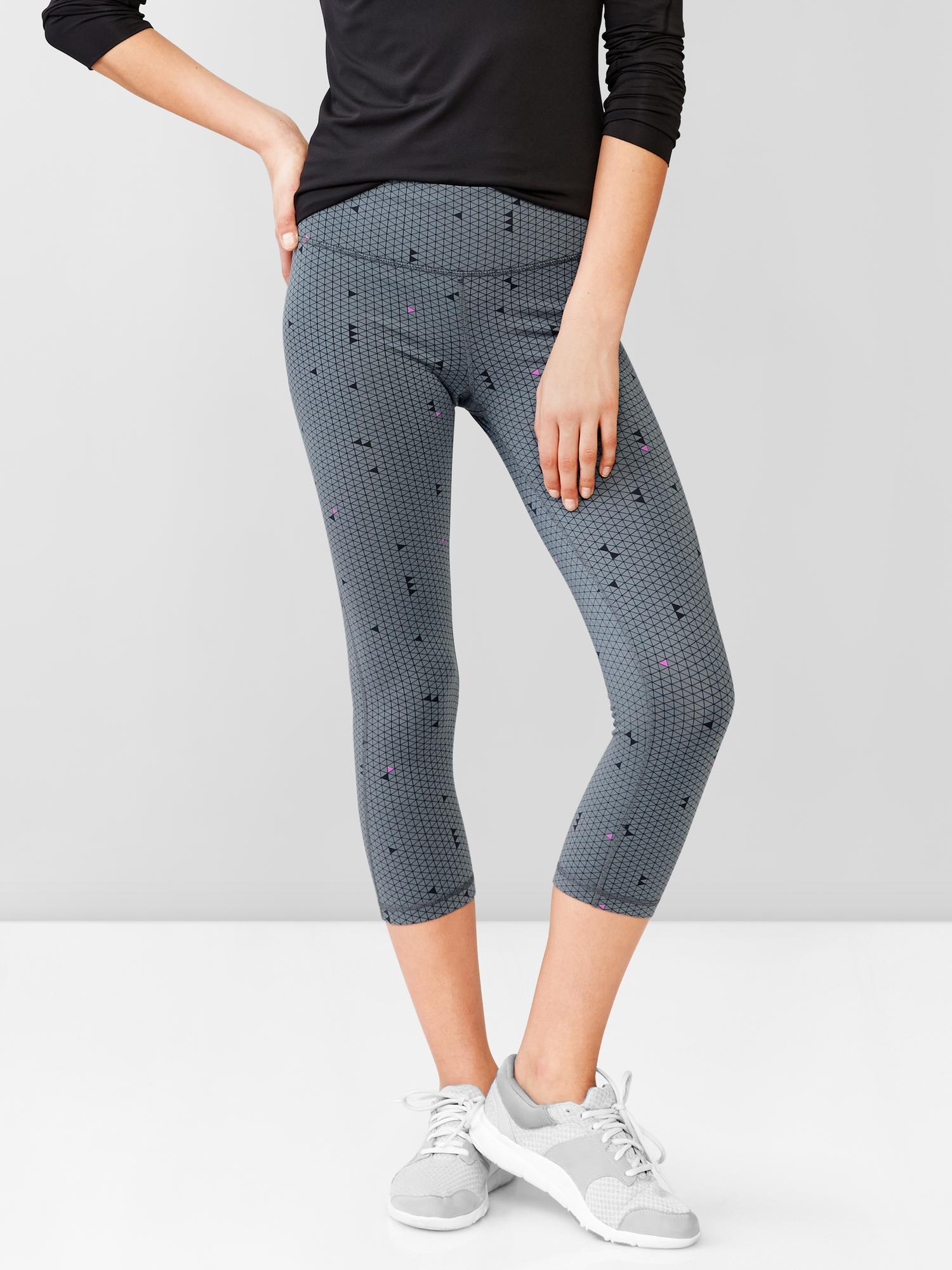 GapFit gFast printed capris | Gap