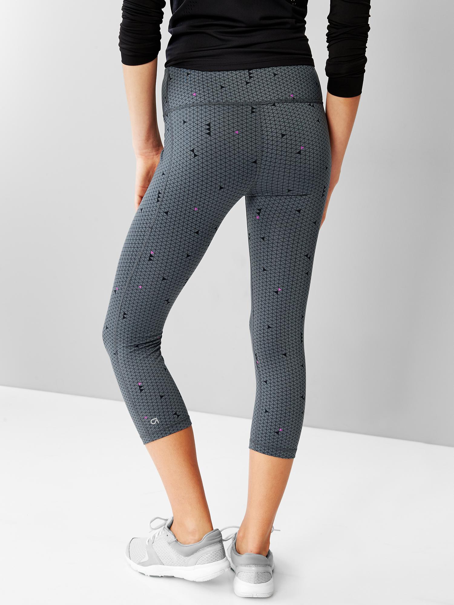 GapFit gFast printed capris | Gap