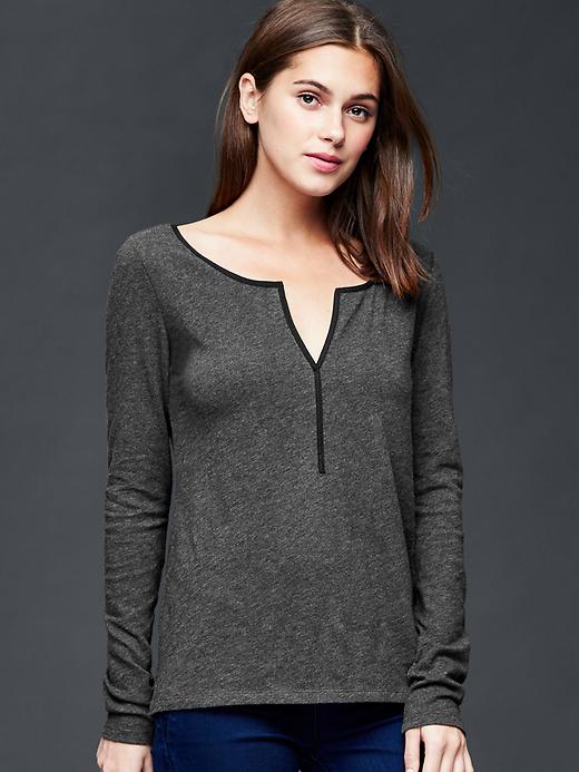 Heather split-neck tee | Gap
