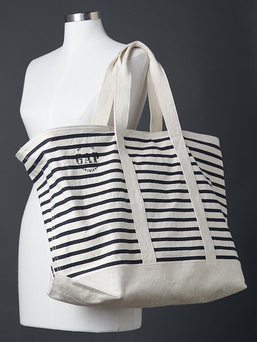 Large utility weekender tote | Gap