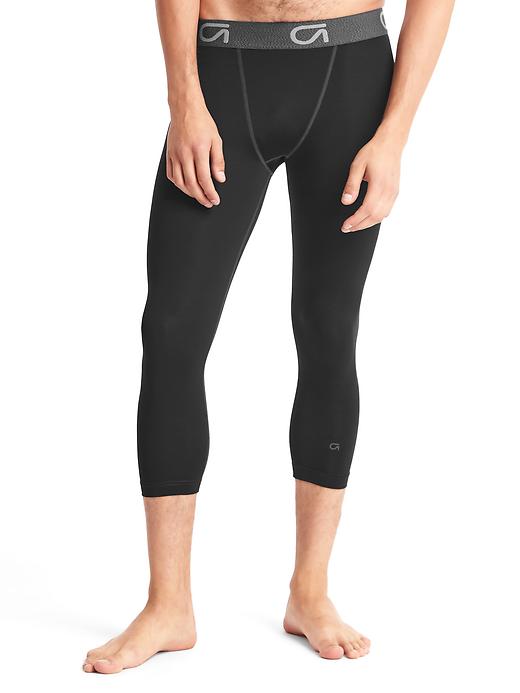 Compression layer three-quarter pants | Gap