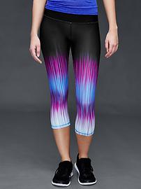 gFast cross train print capris | Gap