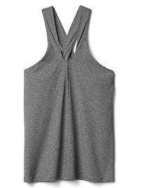 GapFit Breathe keyhole shelf tank | Gap