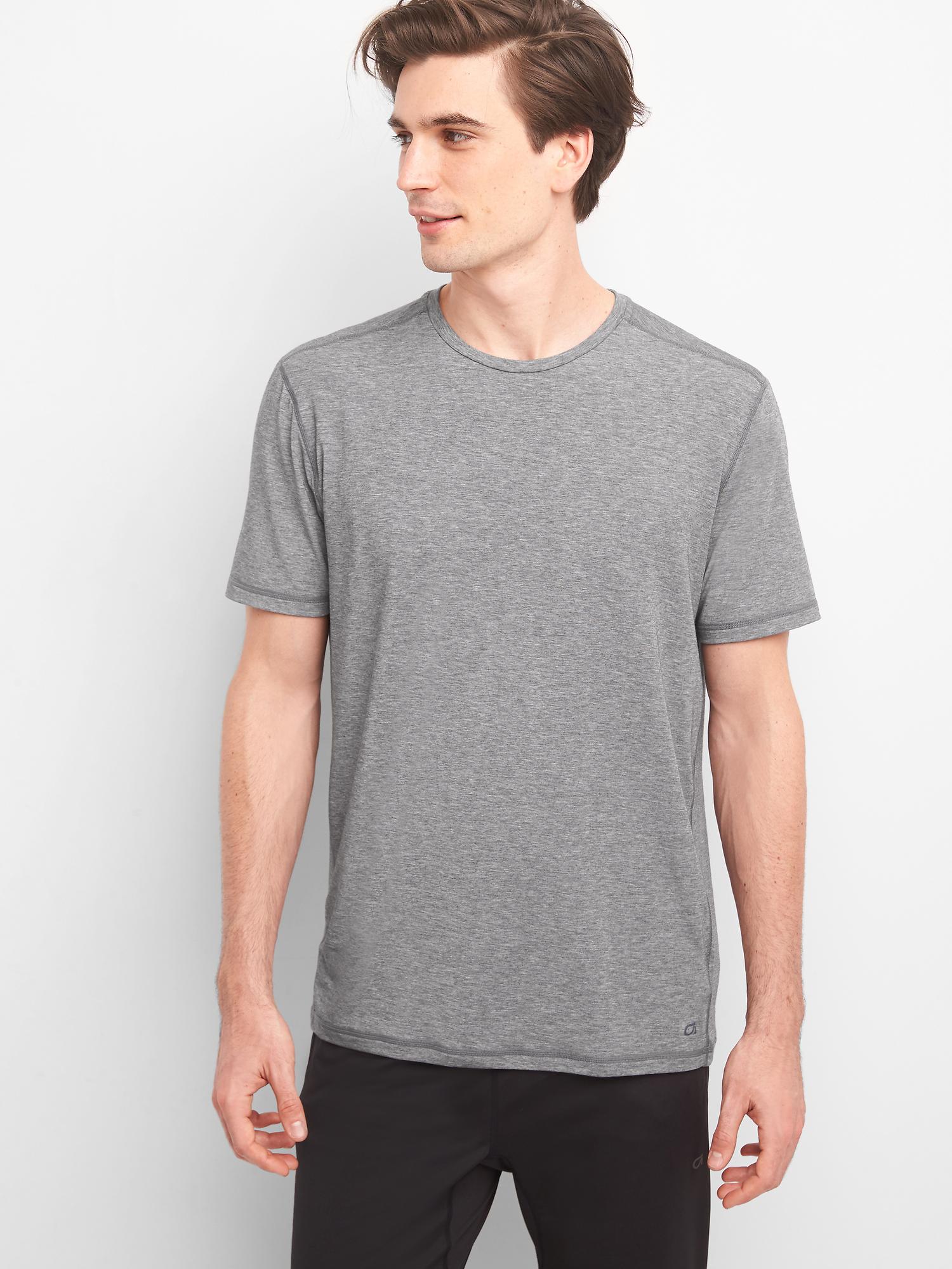 GapFit Breathe Crewneck T-Shirt | Gap