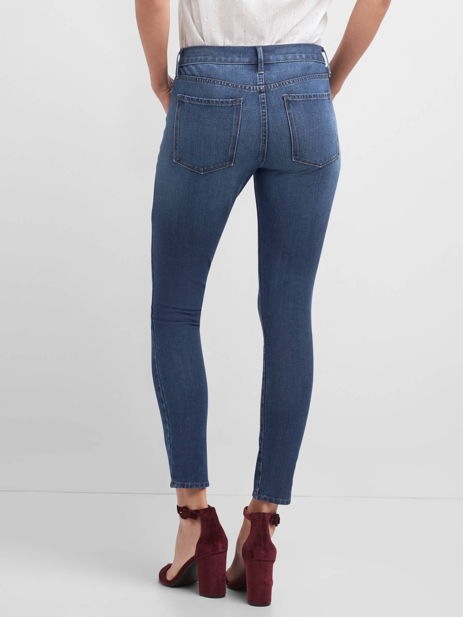 Mid Rise True Skinny Jeans in Super Slimming | Gap