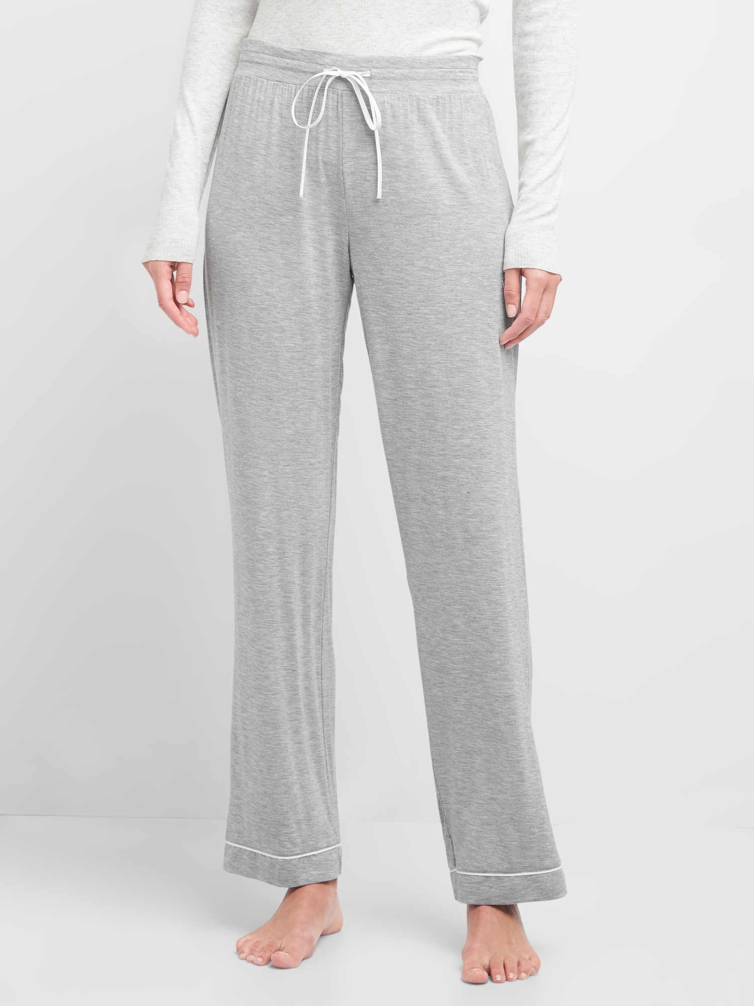 Pure Body lightweight sleep pants | Gap