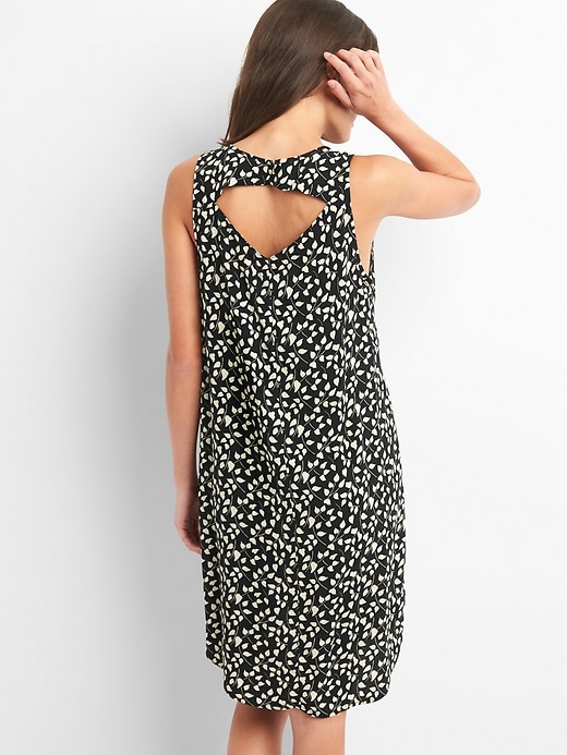 Sleeveless open-back shift dress | Gap