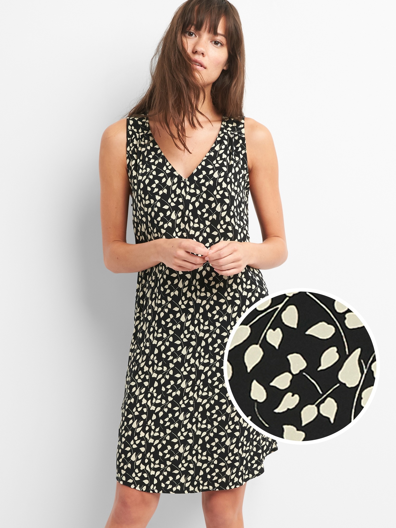 Sleeveless open-back shift dress | Gap