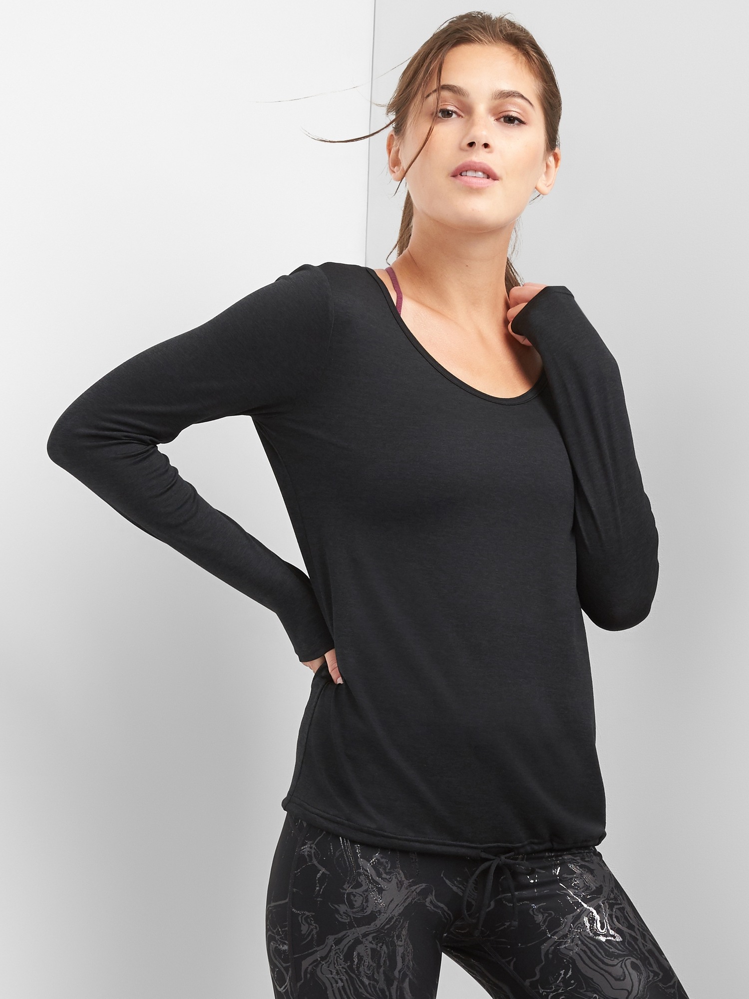 GapFit brushed jersey keyhole-back tee | Gap