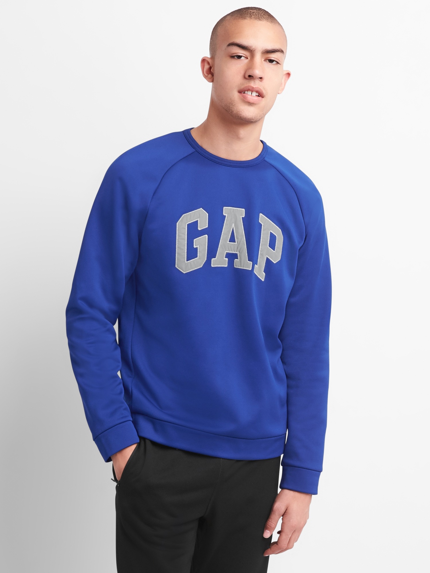GapFit Logo Crewneck Sweatshirt in Vanguard Fleece | Gap