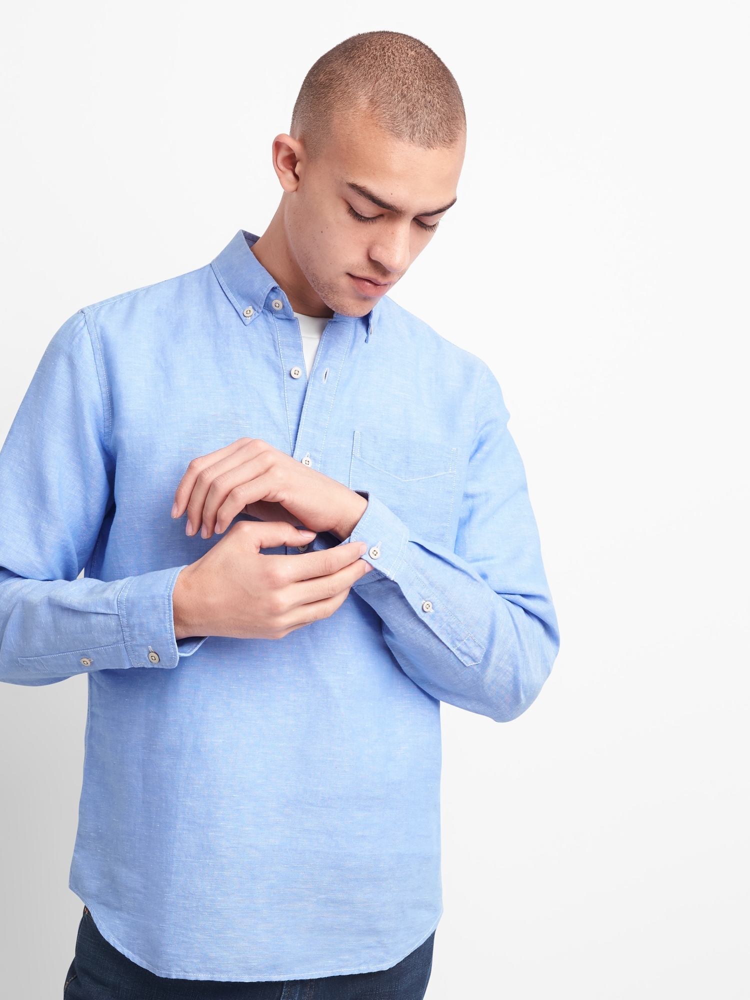 Standard Fit Half-Button Shirt in Linen-Cotton | Gap