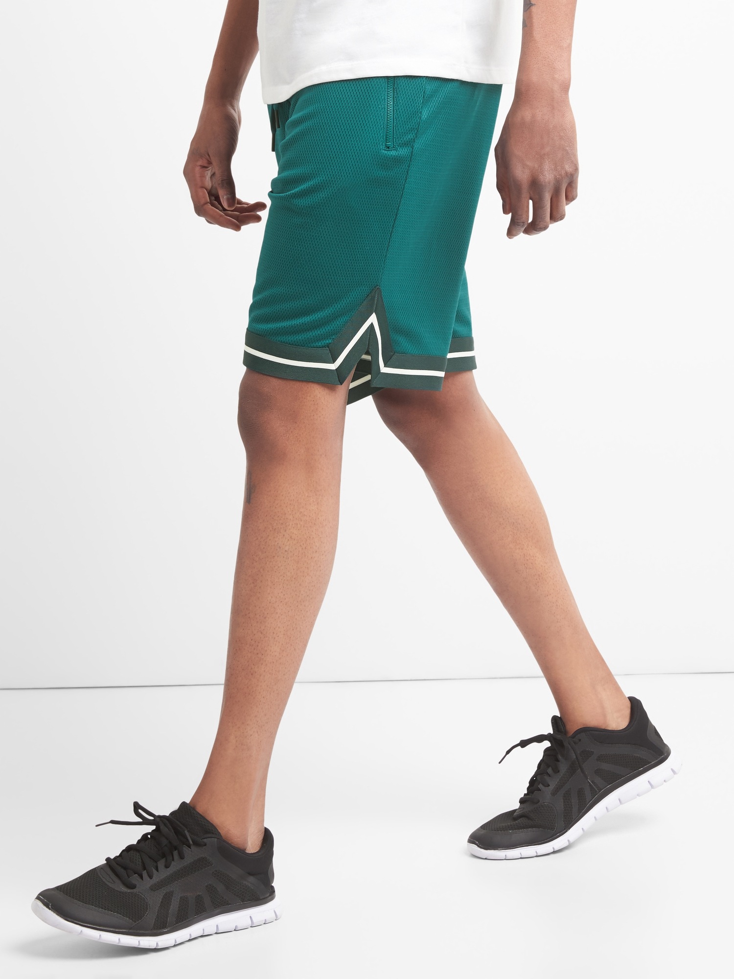 GapFit 10" Basketball Shorts | Gap