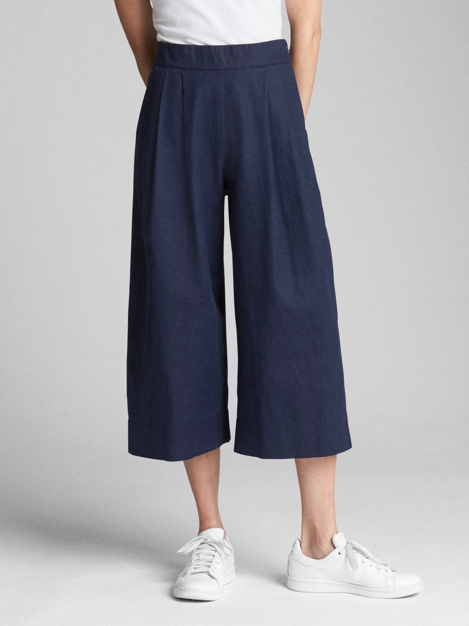 High Rise Crop Wide-Leg Pants in Linen-Cotton | Gap