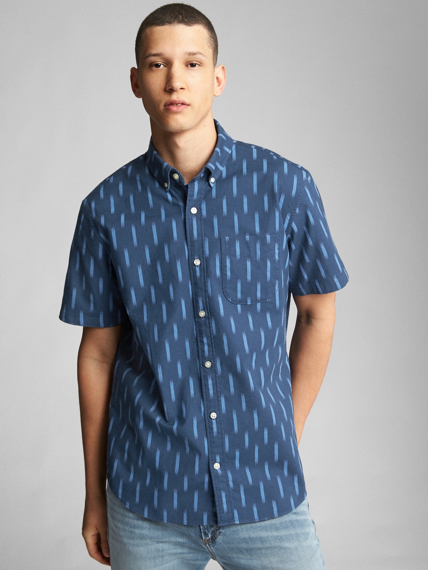 Lived-In Stretch Oxford Short Sleeve Shirt | Gap