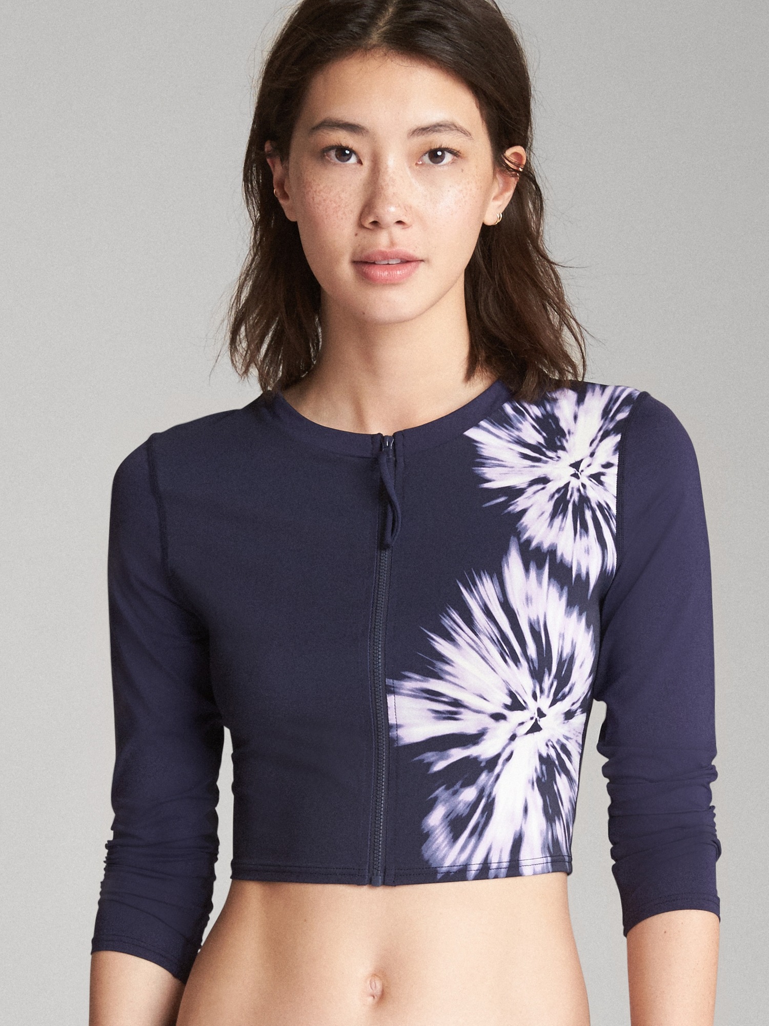 GapFit Crop Rashguard | Gap