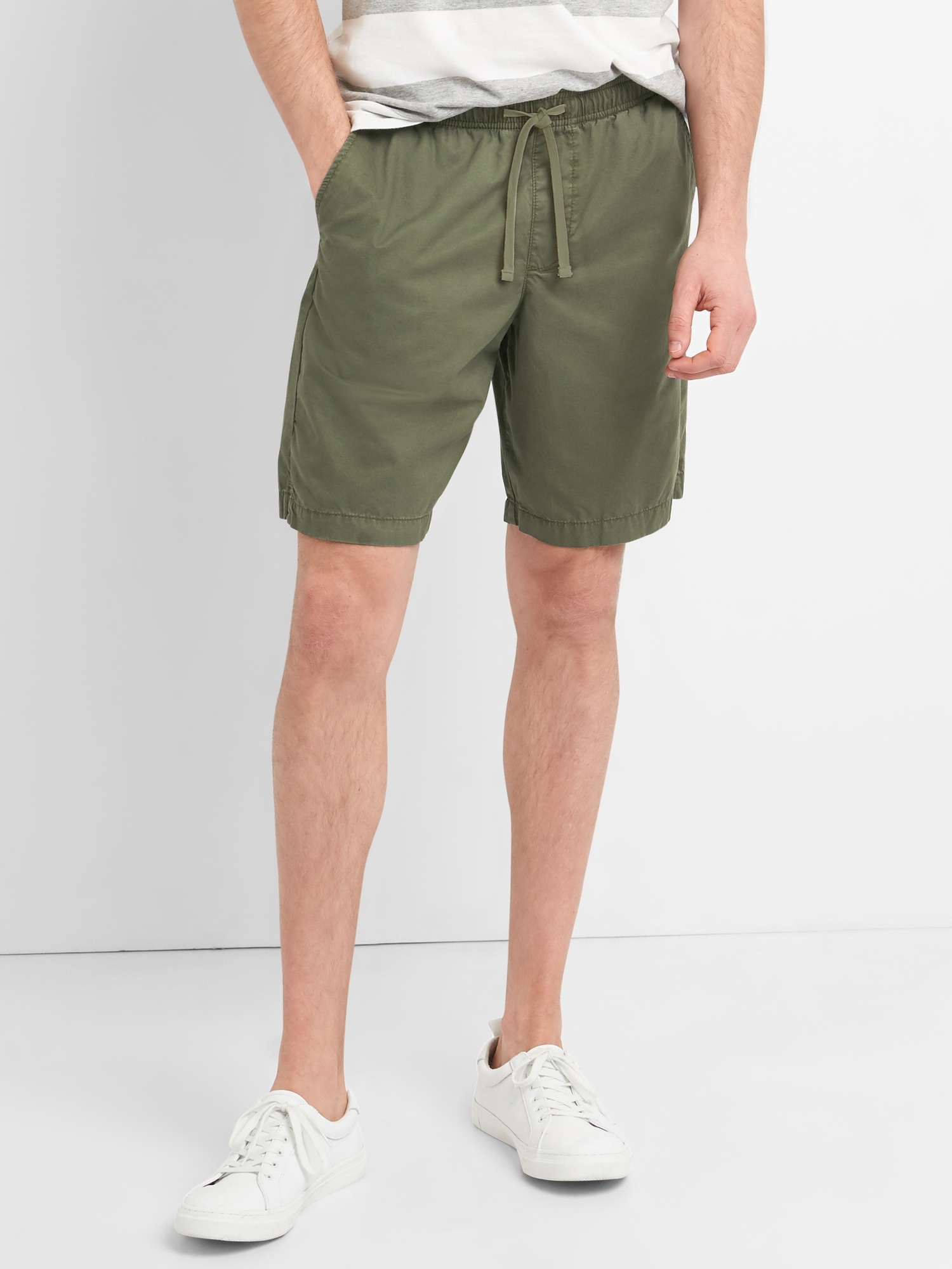 9" Drawstring Shorts in Twill | Gap