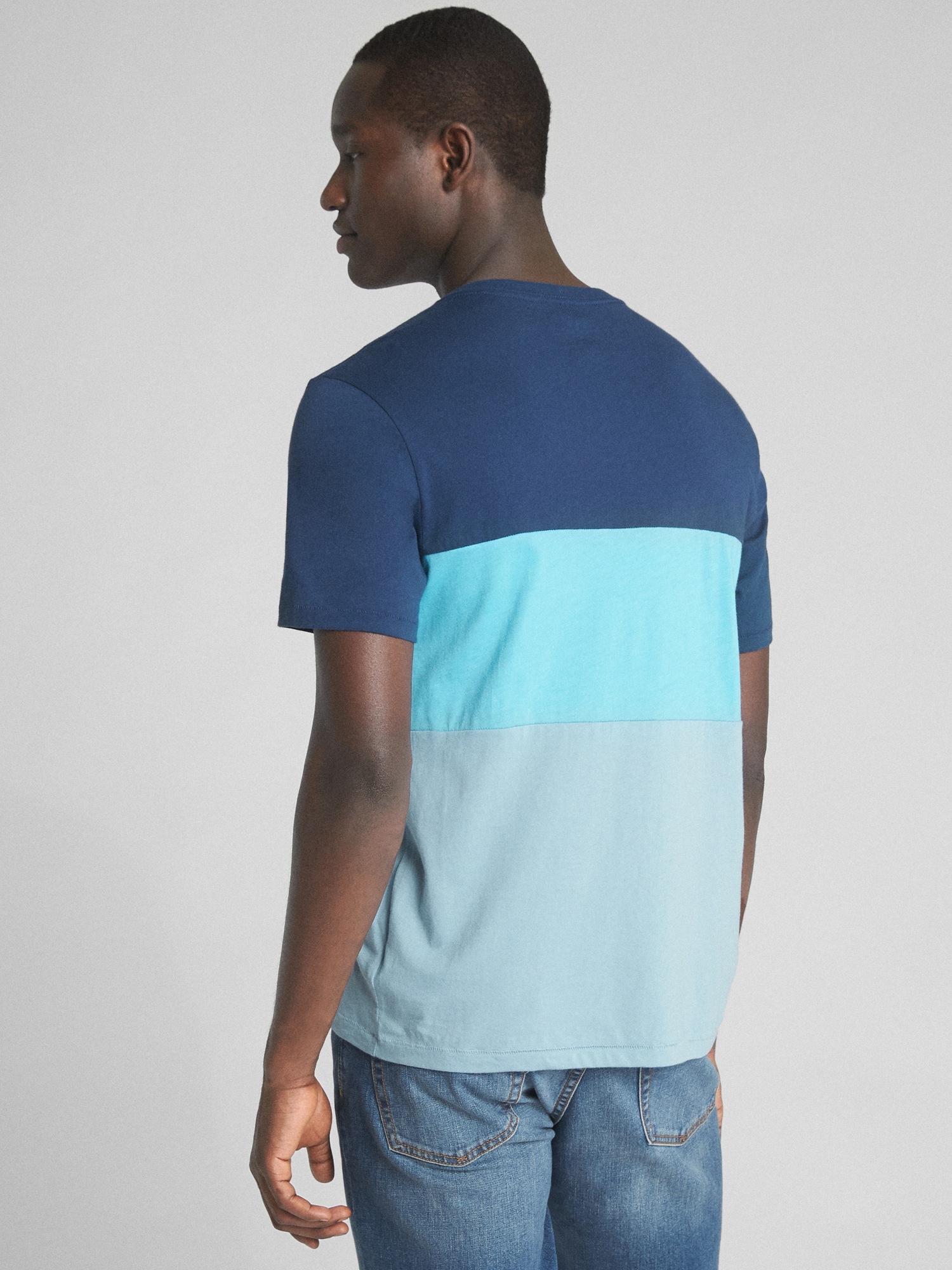 Short Sleeve Colorblock Pocket T-Shirt | Gap