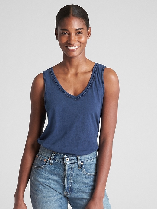 Swing Slub V-Neck Tank Top | Gap
