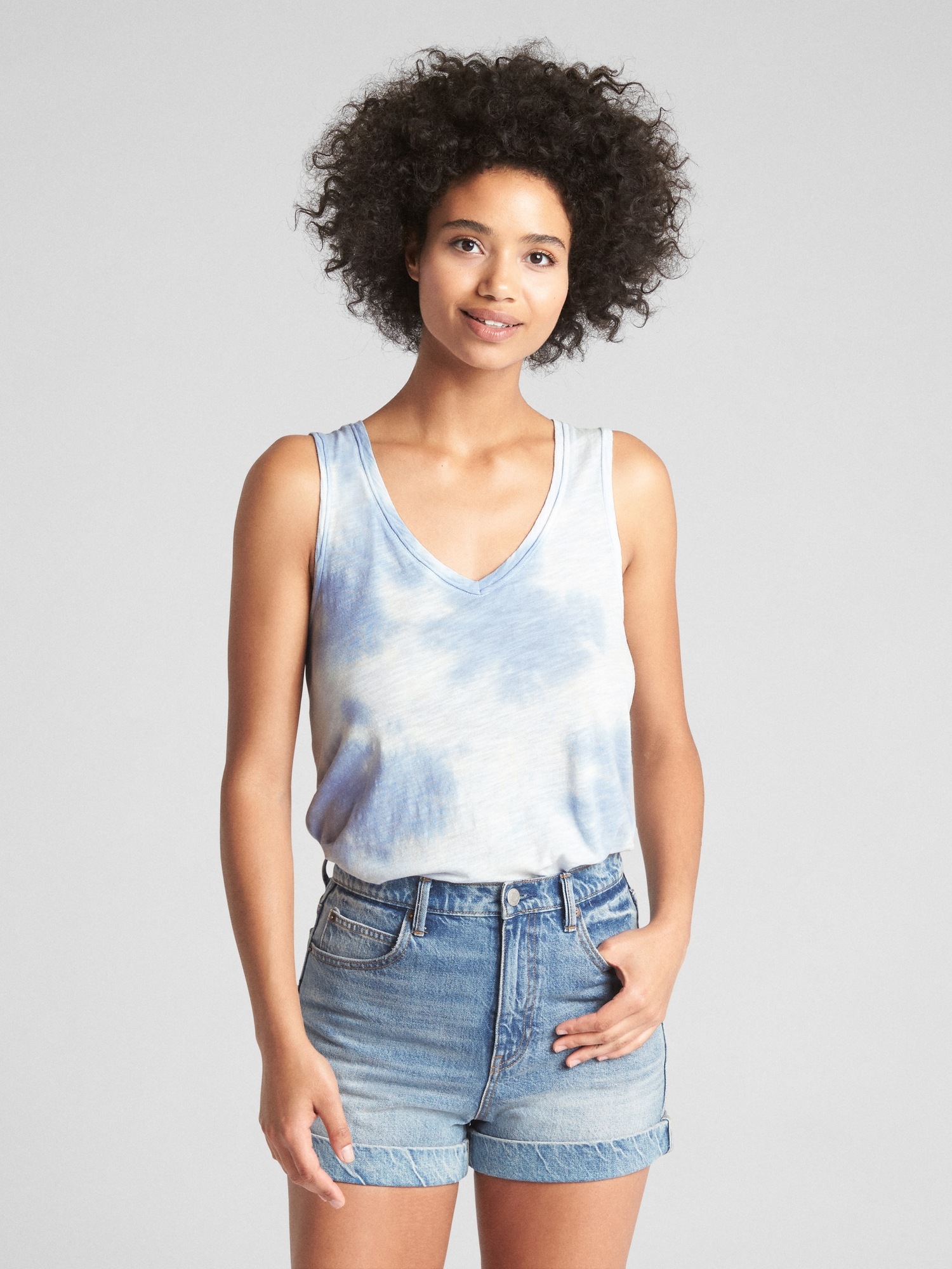 Swing Slub V-Neck Tank Top | Gap