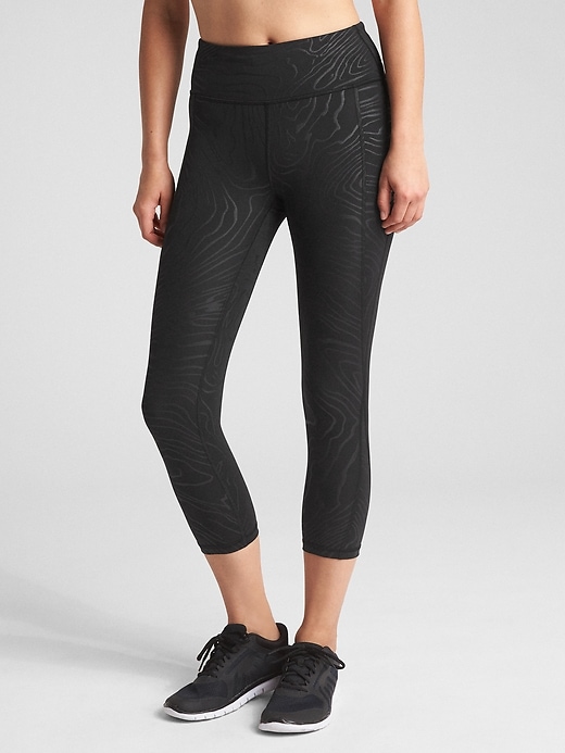 GFast Mid Rise Capris in Sculpt Compression | Gap