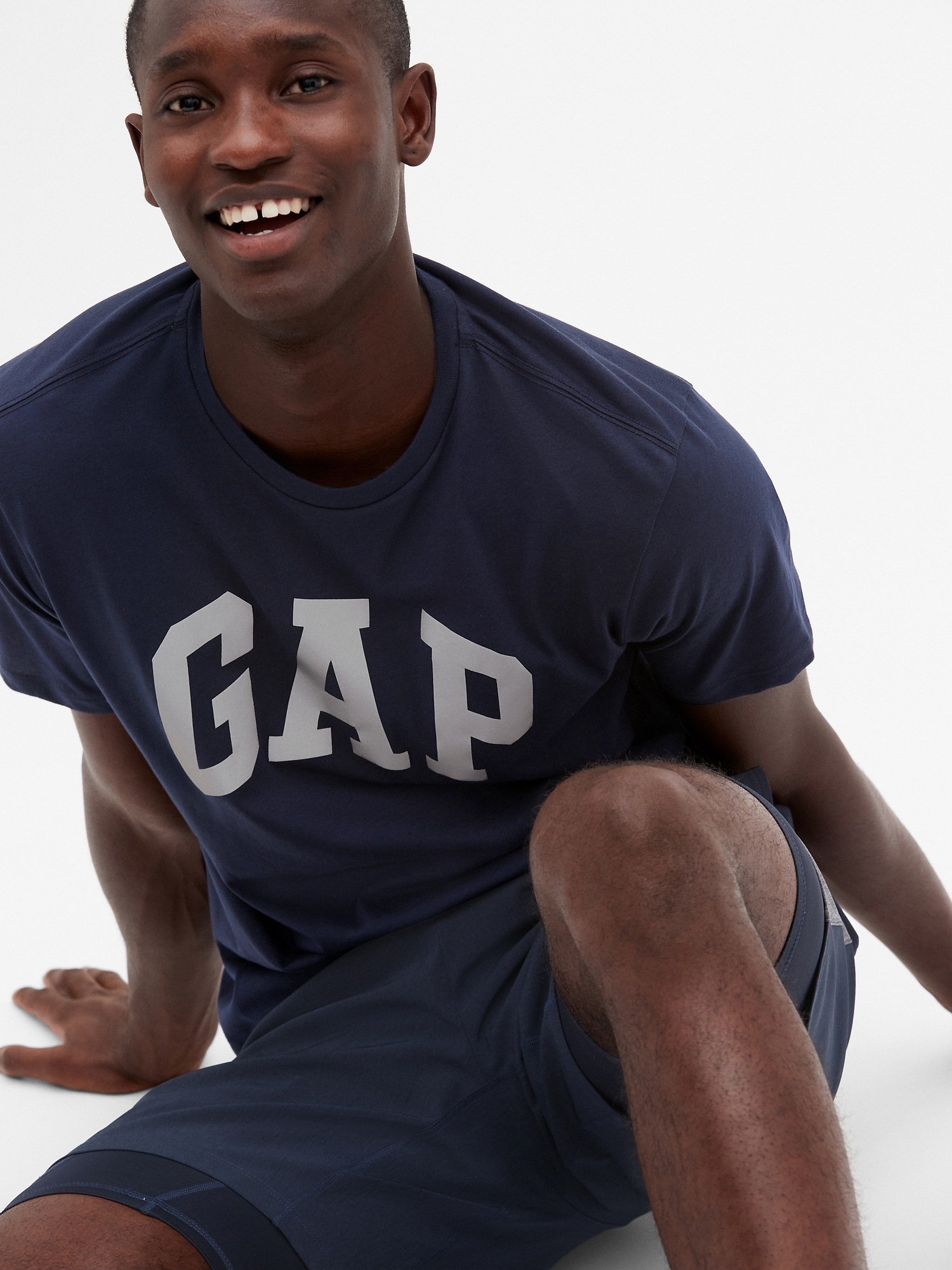 GapFit Logo Crewneck T-Shirt | Gap