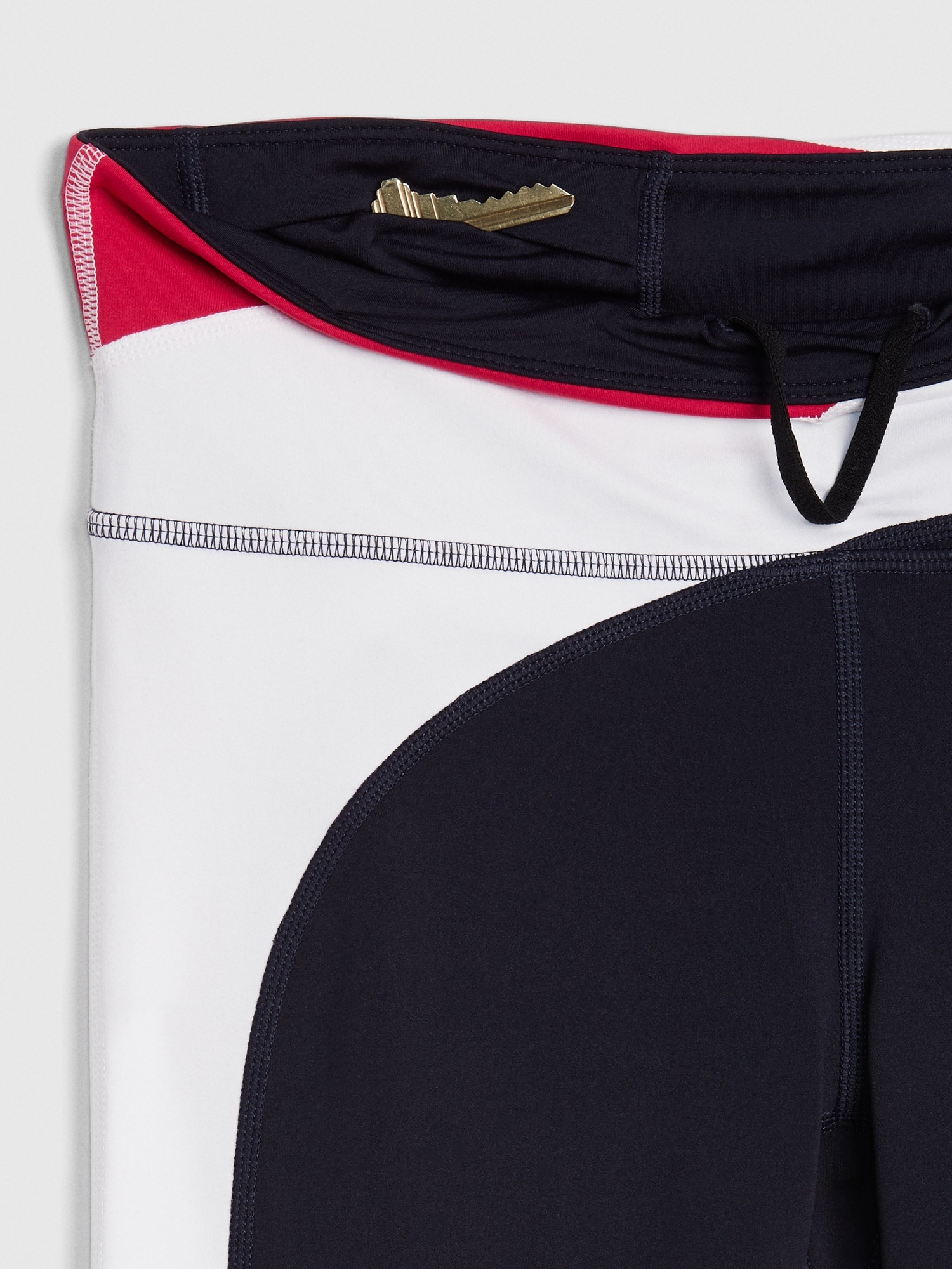 GapFit Asymmetrical Colorblock Full Length Leggings in Eclipse | Gap