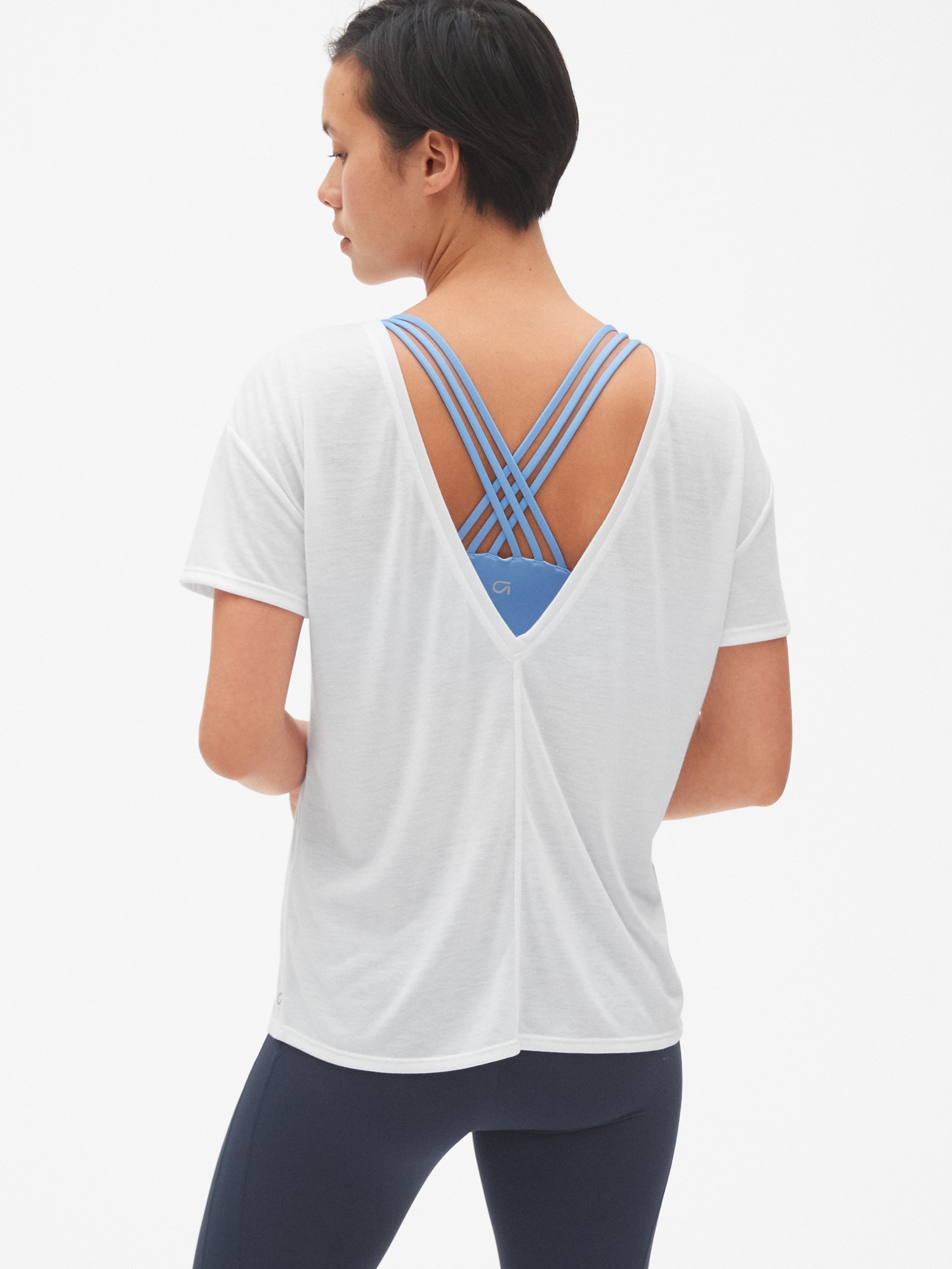 GapFit Breathe V-Back T-Shirt | Gap