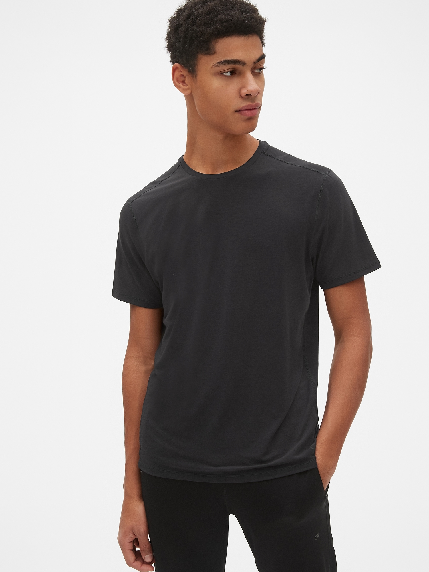 GapFit Breathe Classic T-Shirt | Gap