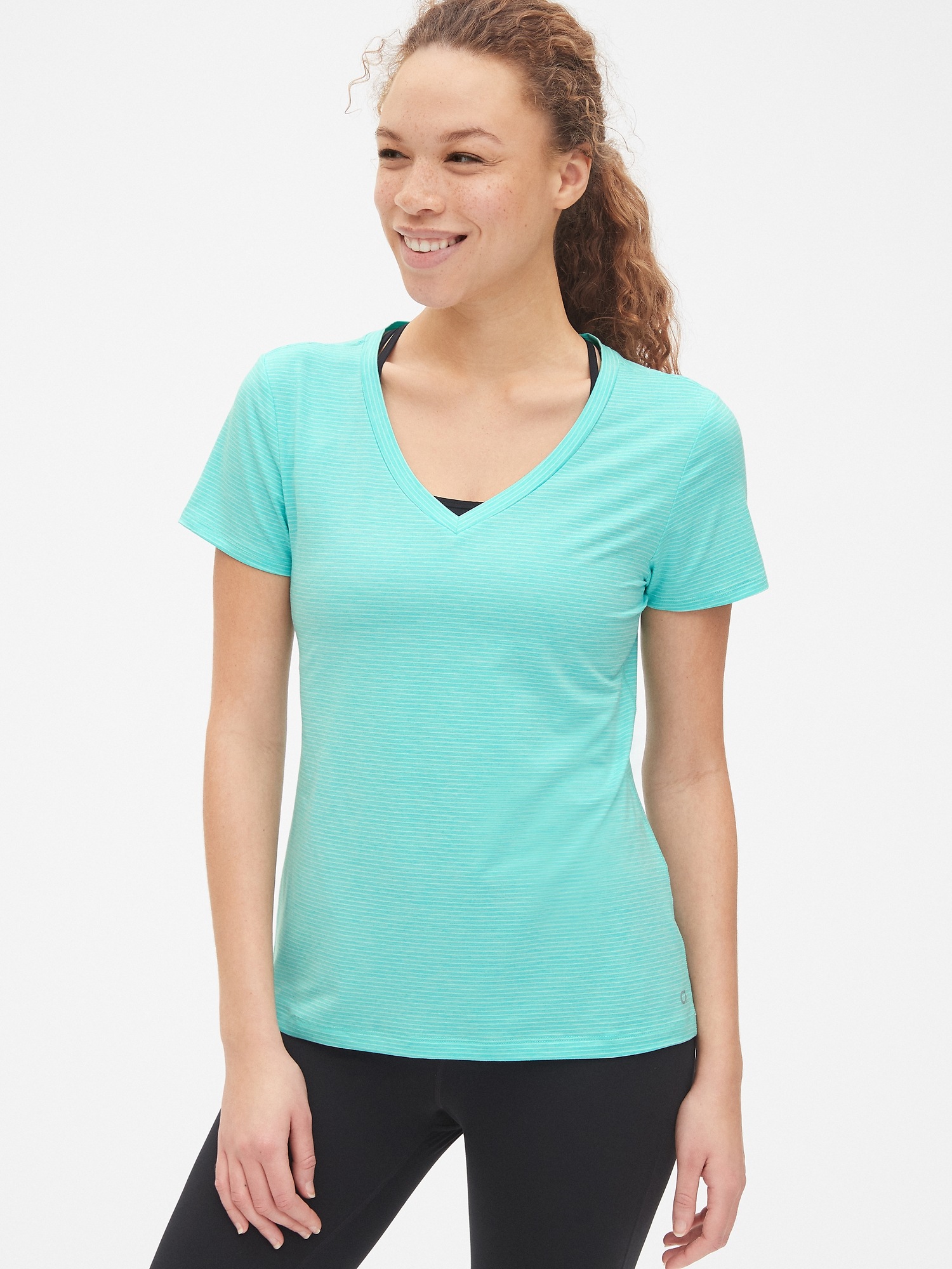 GapFit Breathe V-Neck T-Shirt | Gap