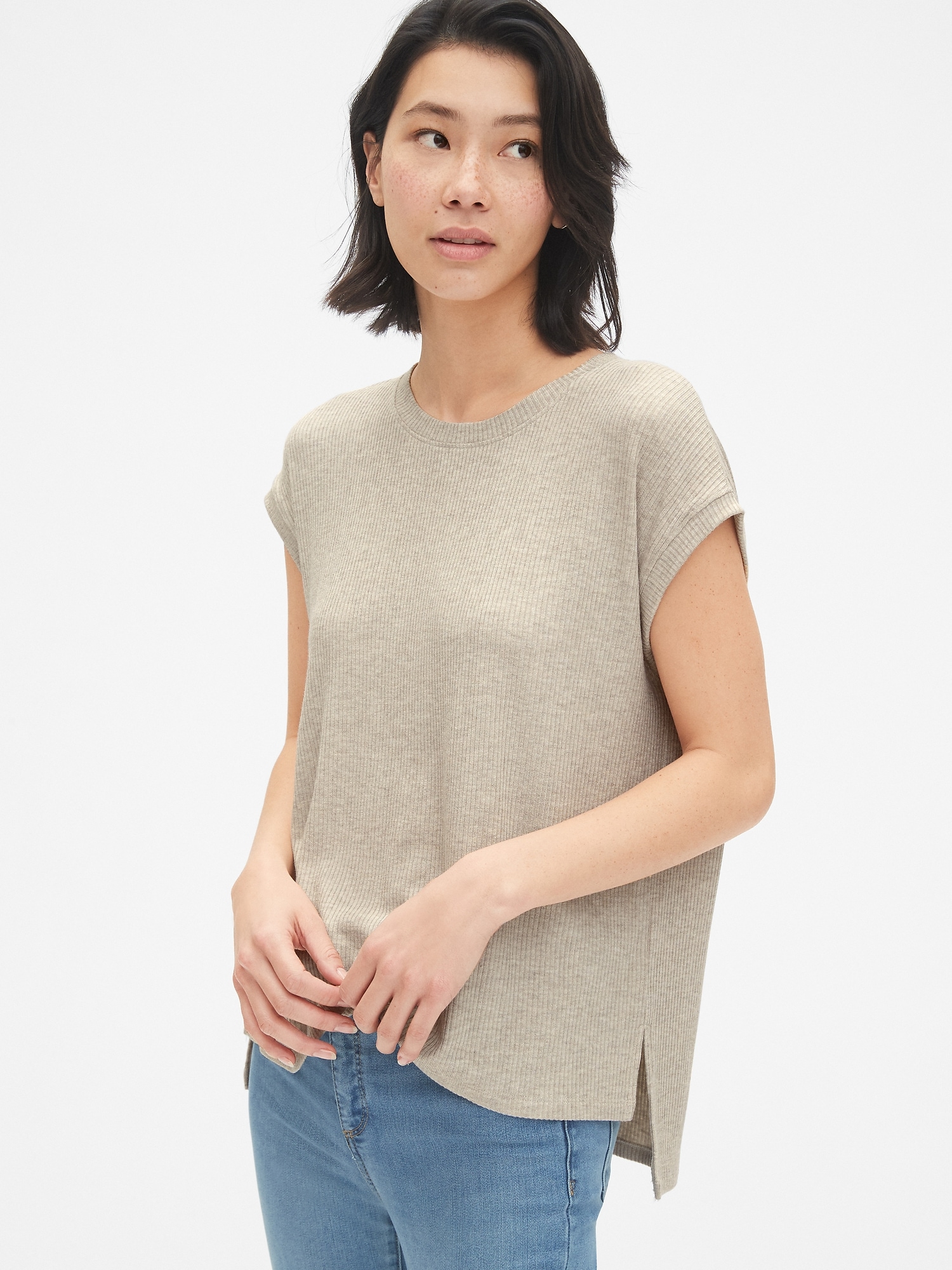 Short Sleeve Ribbed Step-Hem T-Shirt | Gap