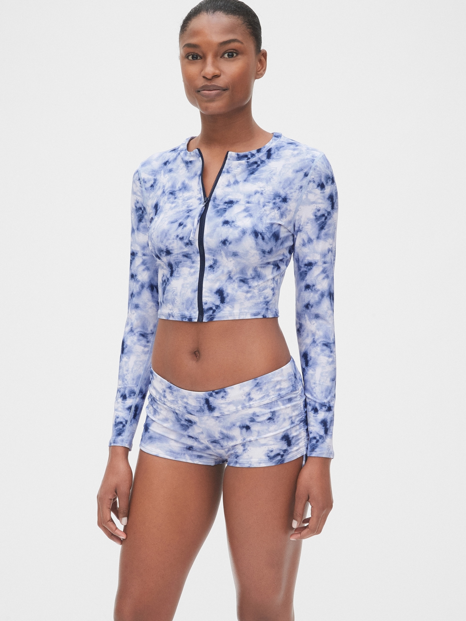 Cropped Zip-Front Rashguard | Gap
