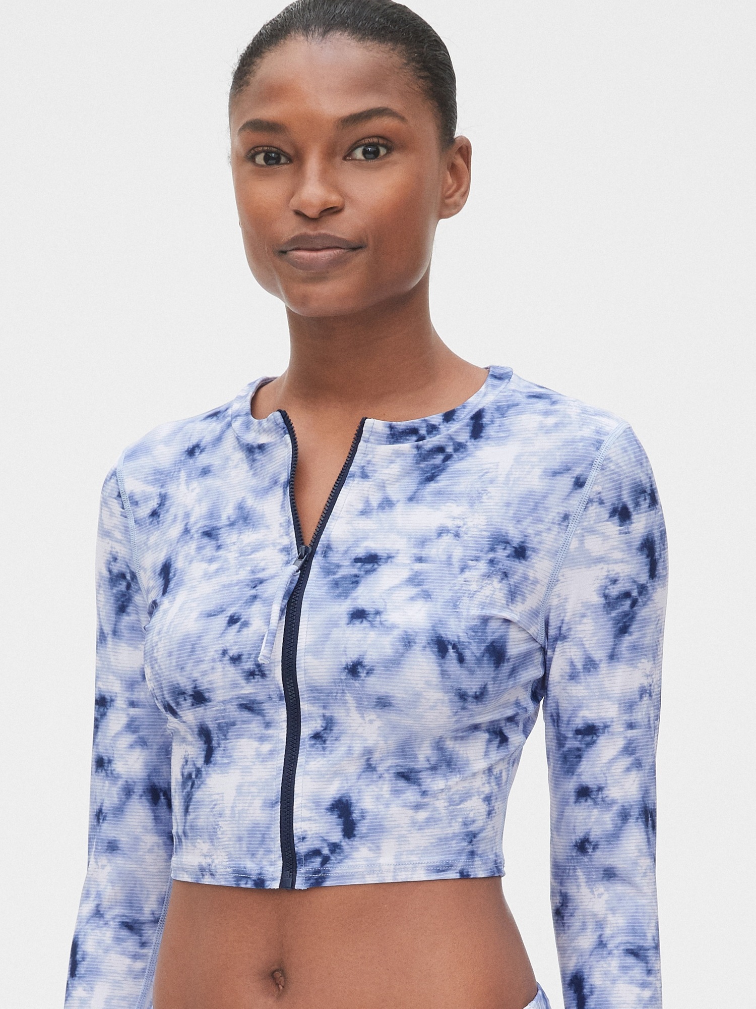 Cropped Zip-Front Rashguard | Gap