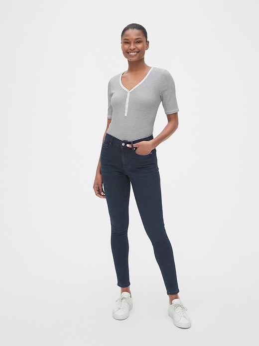 Mid Rise True Skinny Jeans in Sculpt | Gap