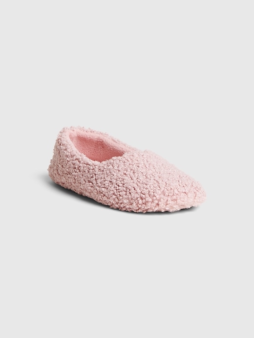 Gap fuzzy slippers store