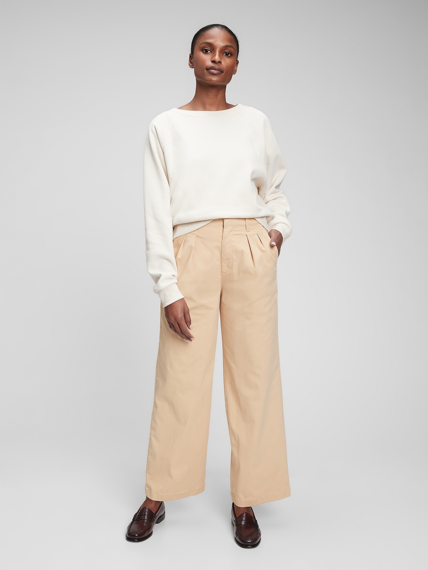 High Rise Pleated Wide-Leg Khakis with Washwell | Gap