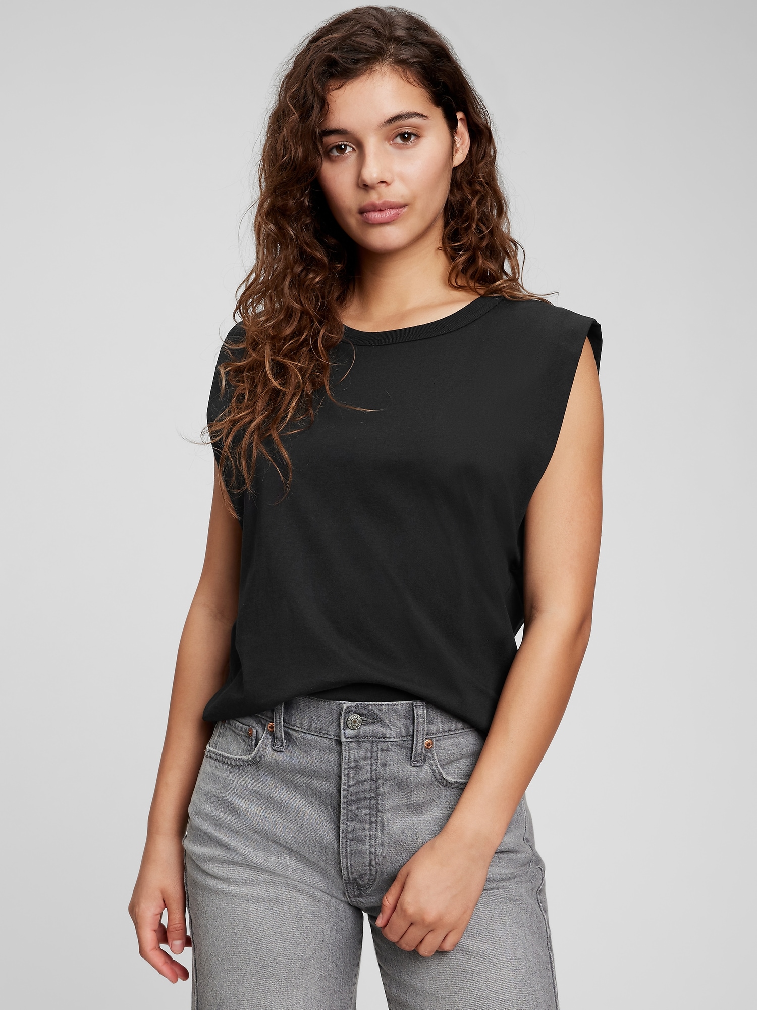 Muscle Sleeveless T-Shirt | Gap