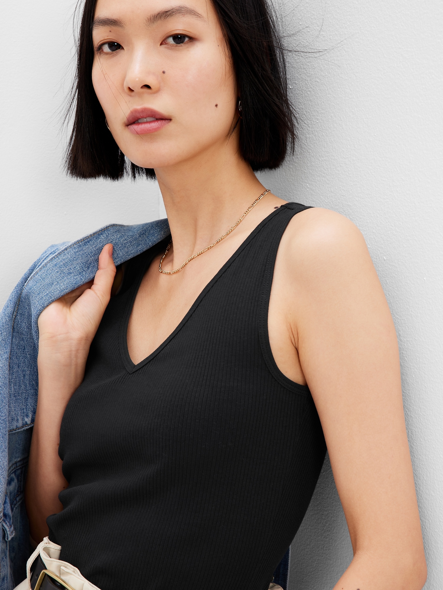 V-Neck Rib Tank Top | Gap