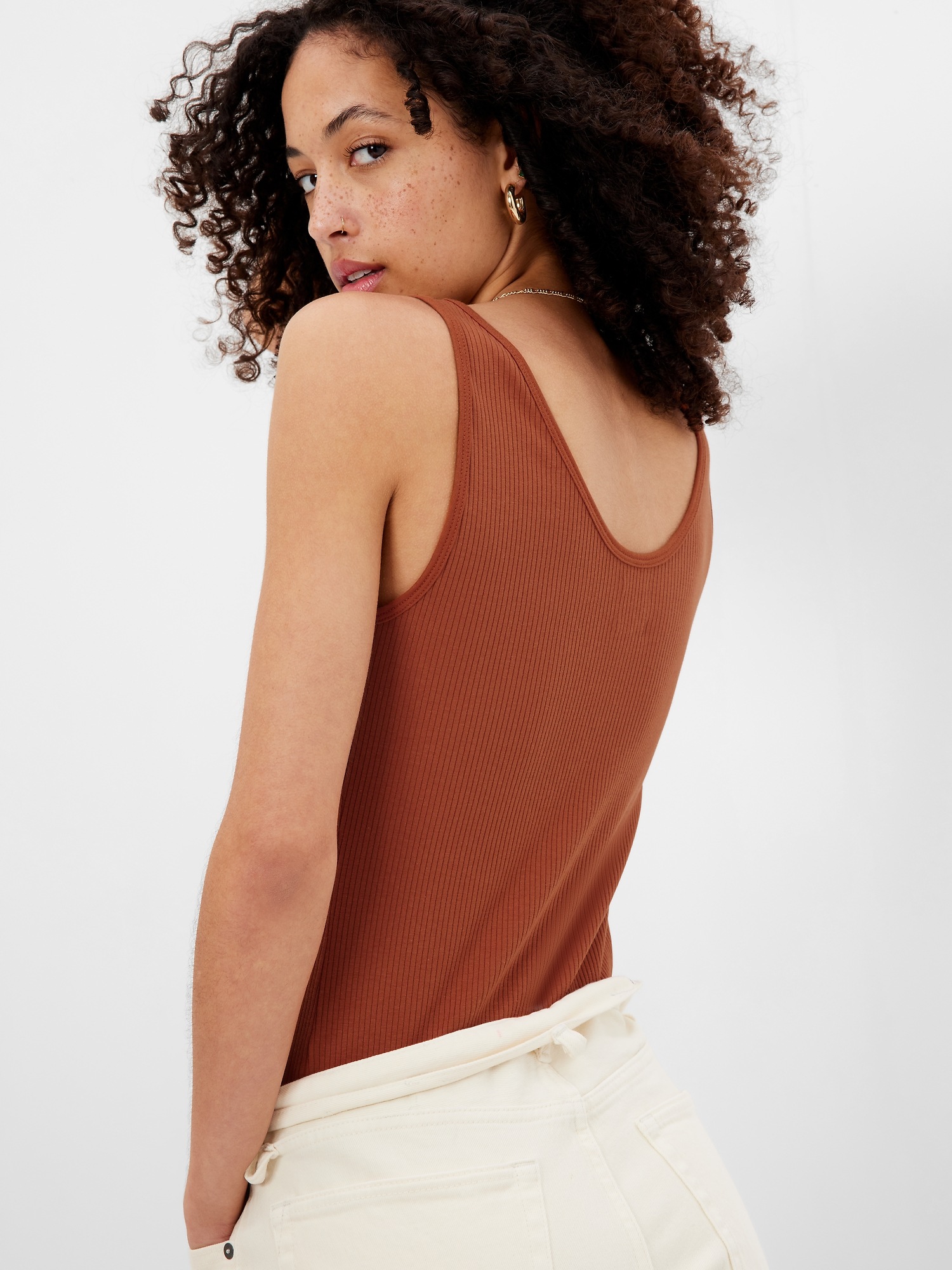 V-Neck Rib Tank Top | Gap