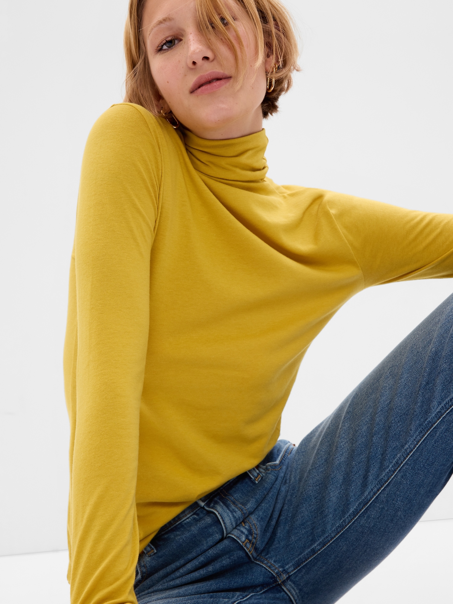 Featherweight Turtleneck | Gap