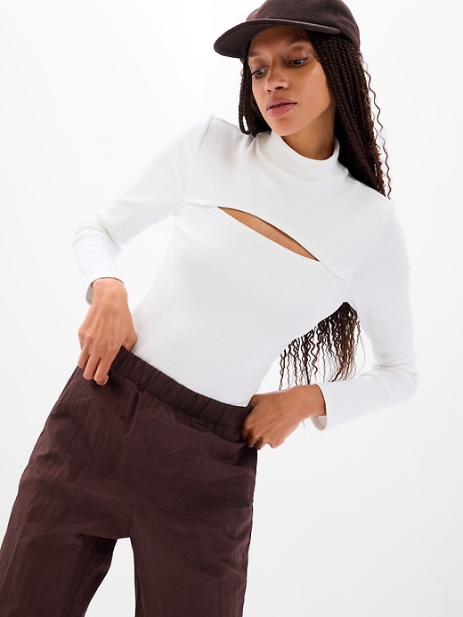 Rib Cutout Top | Gap