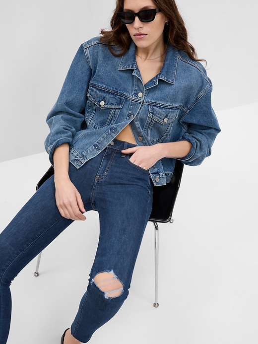 Mid Rise Universal Jegging with Washwell | Gap