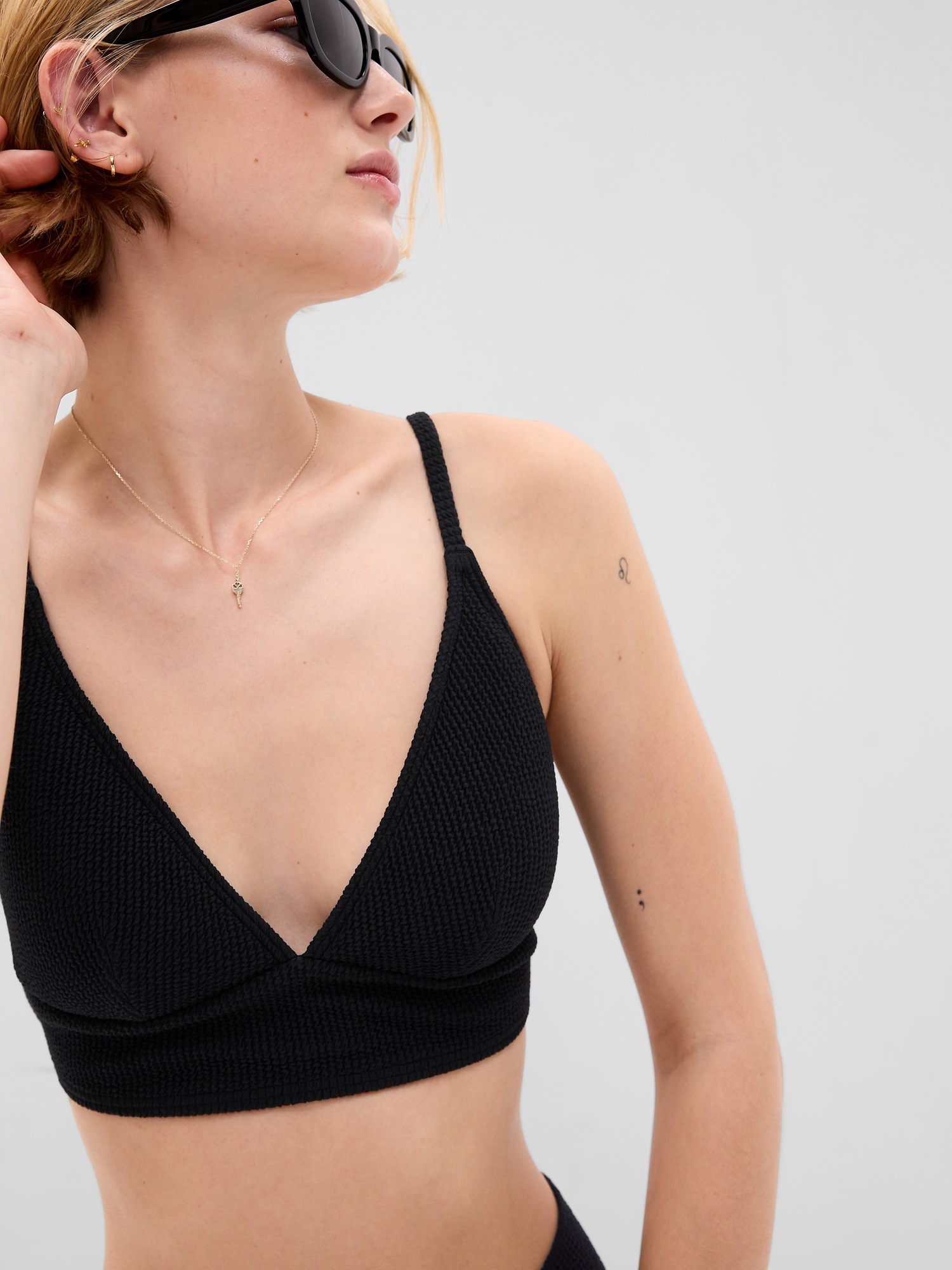 Rib Plunge Bikini Top | Gap