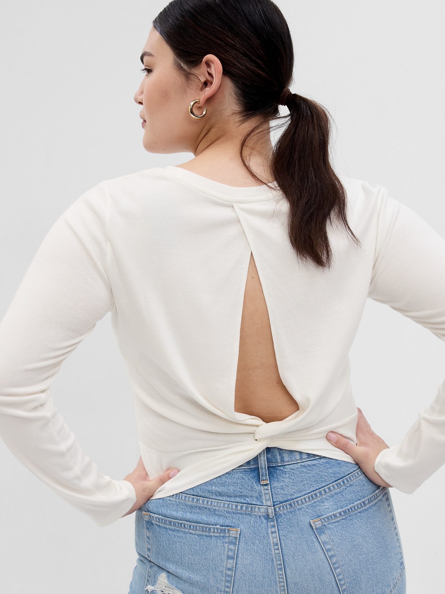 Modern Twist-Back T-Shirt | Gap