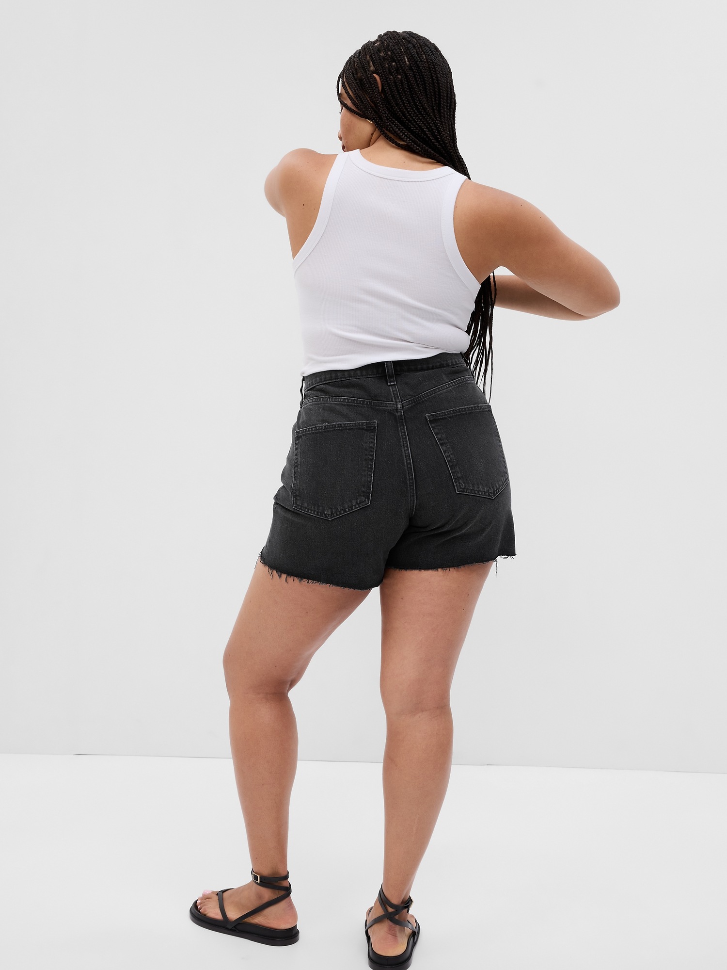 4" High Rise Stride Shorts | Gap