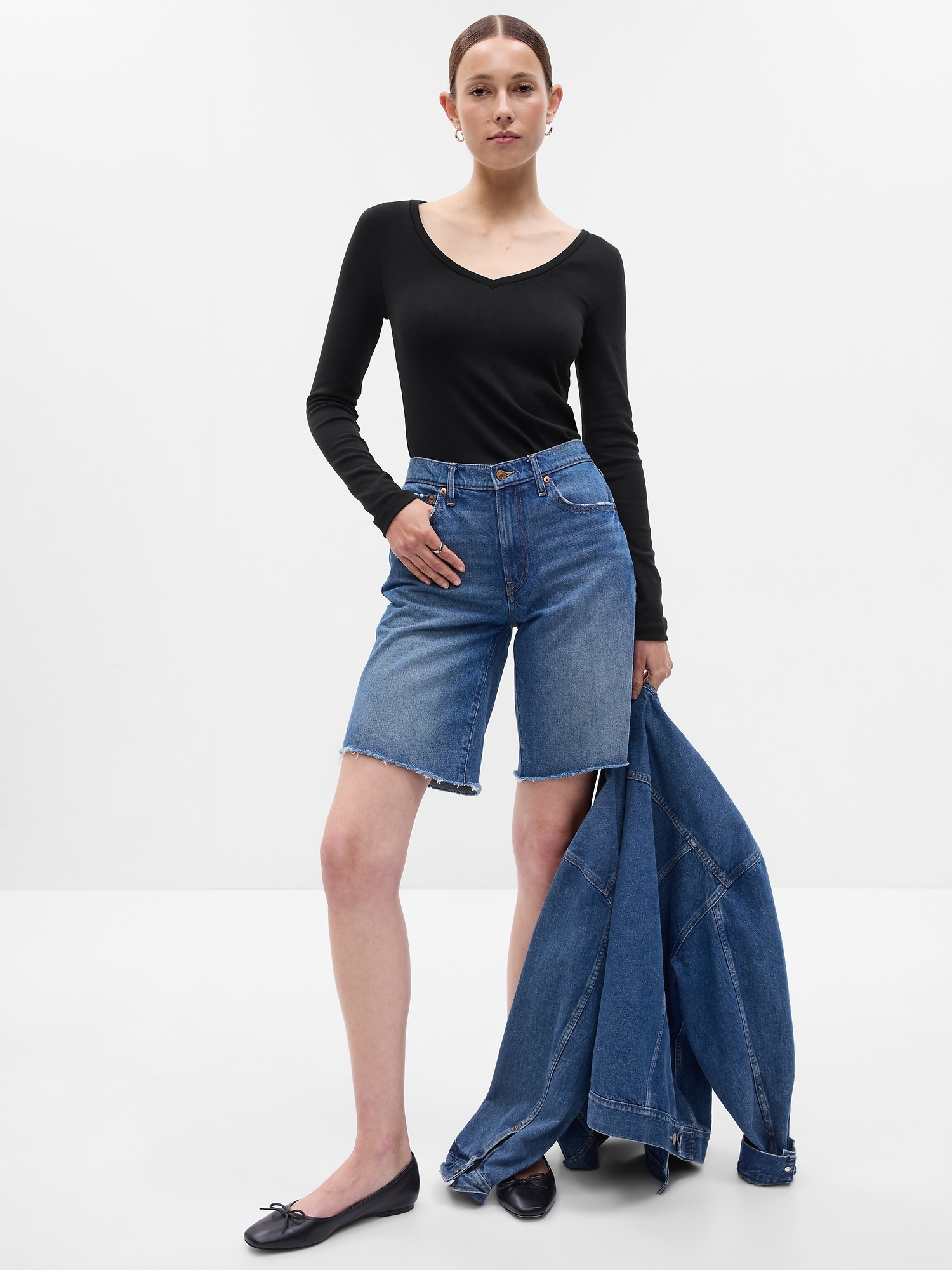 Modern V-Neck T-Shirt | Gap