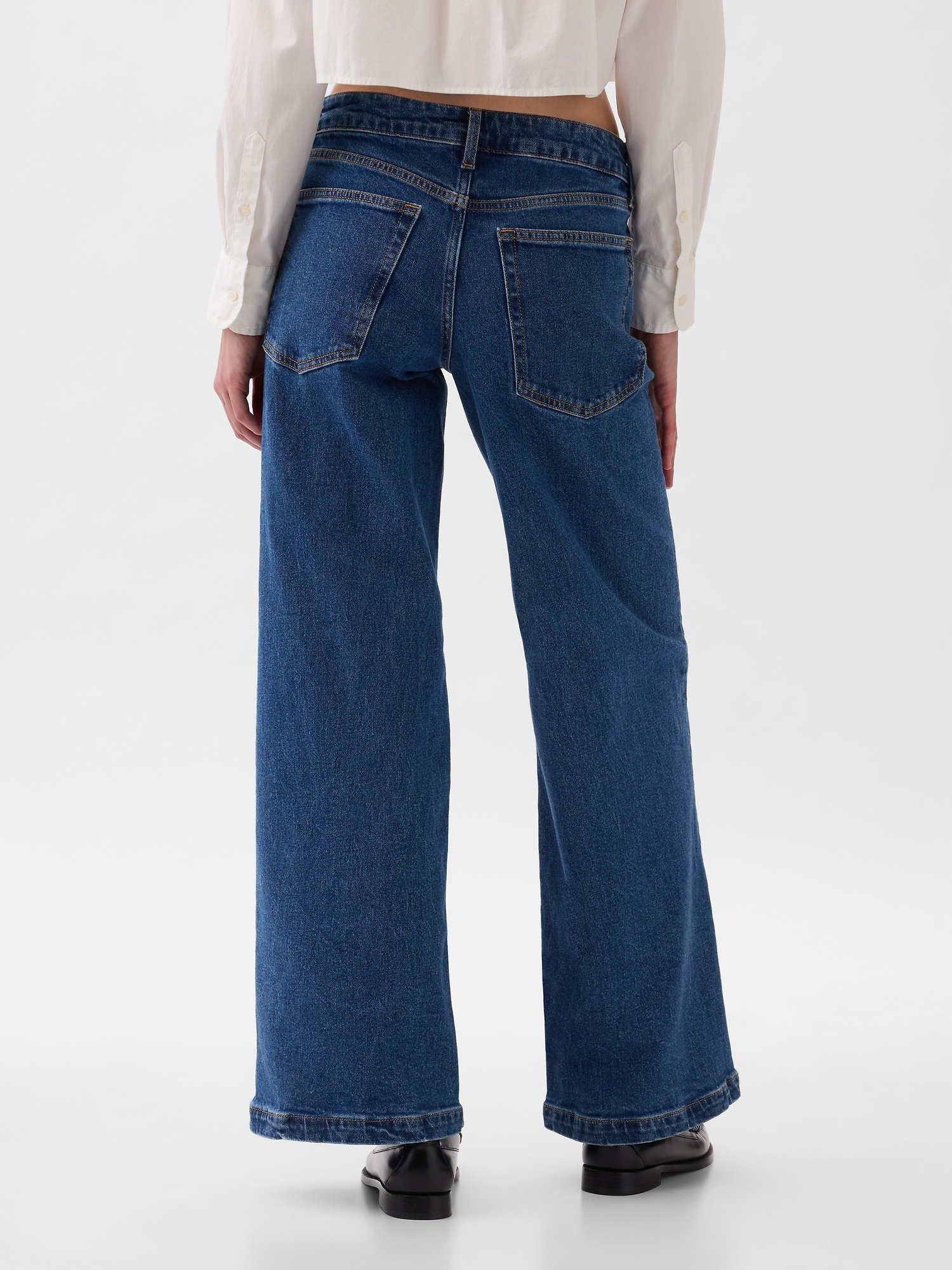 Low Rise Stride Wide-Leg Jeans | Gap